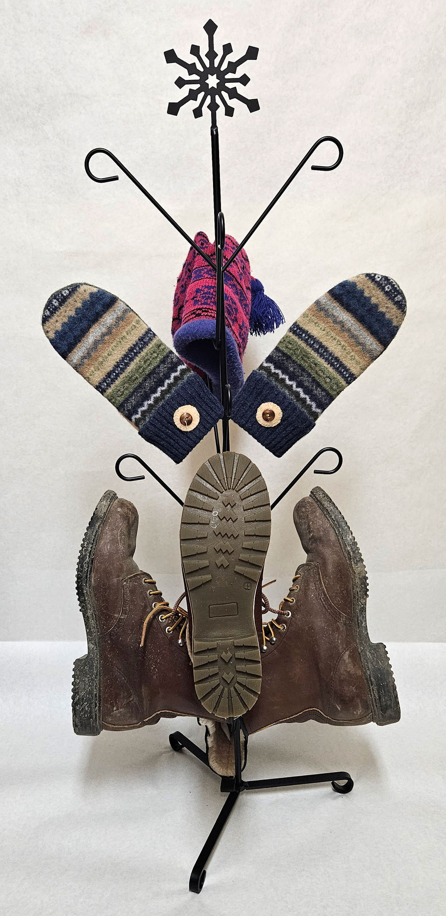 Wrought Iron Metal Snowflake Top 8 Pair Mitten & Boot Dryer Stand